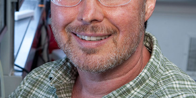 Transgender professor advocates for women in science | Stanford Daily