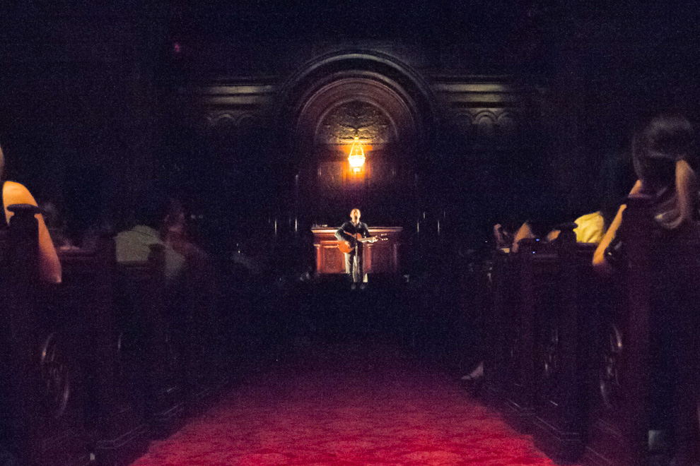 Damien Rice transcends at Congregation Sherith Israel